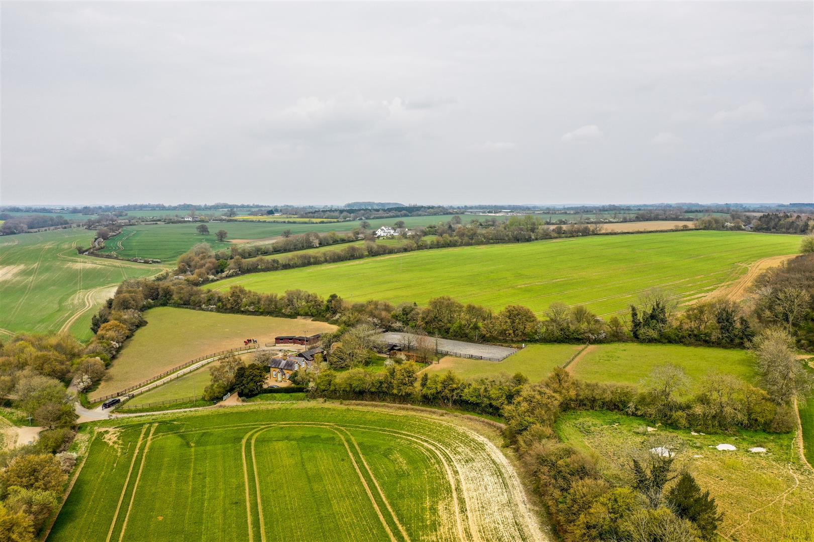 Keeper Cottage, Nr Great Munden - Prestige & Village